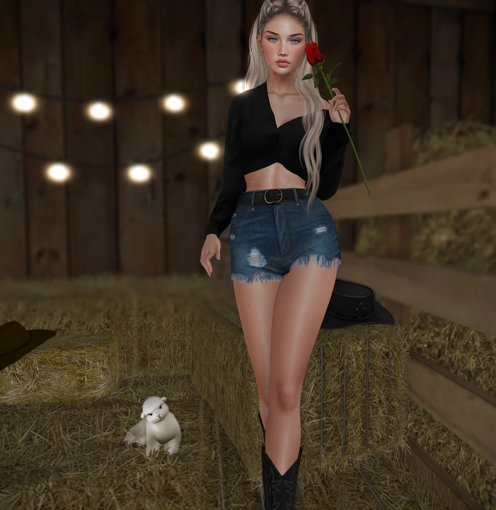 NaughtyKira (@naughtykira.resident)